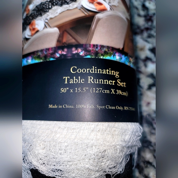 Cynthia Rowley | Holiday | Nwt In Plastic Spider Web Tile Runner Set ...